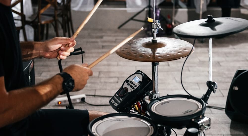 Qué partes componen una batería musical y su función