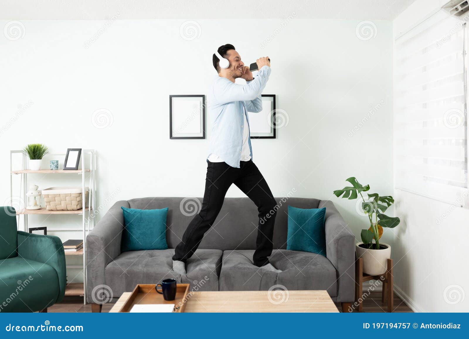 Cómo puedo aprender a cantar en casa de manera efectiva